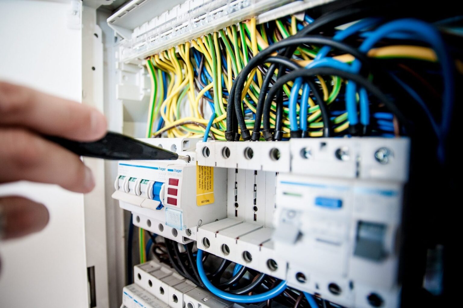 Licensed Electrical Wiring in Orlando, FL - Altech Electric of Central ...